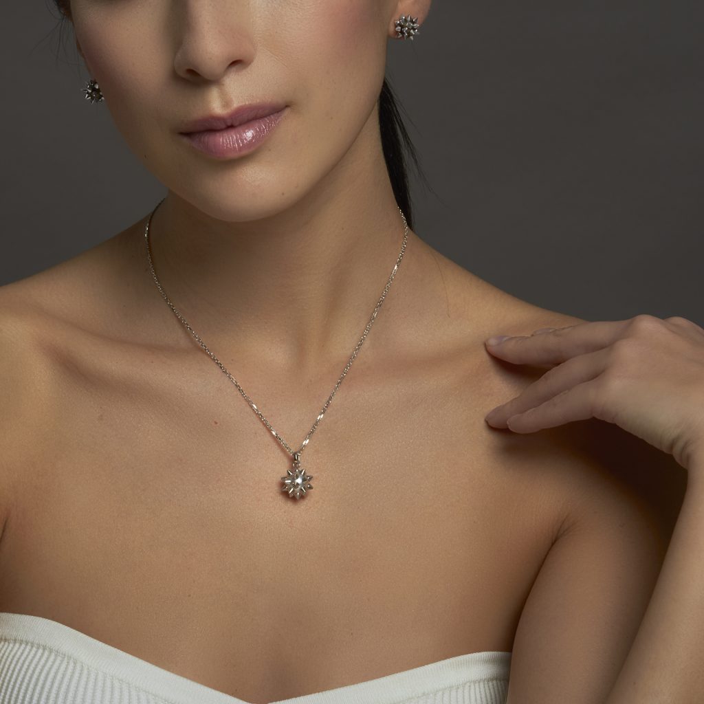 Xander Jane: Posh Punk Rocks - Pietra Communications